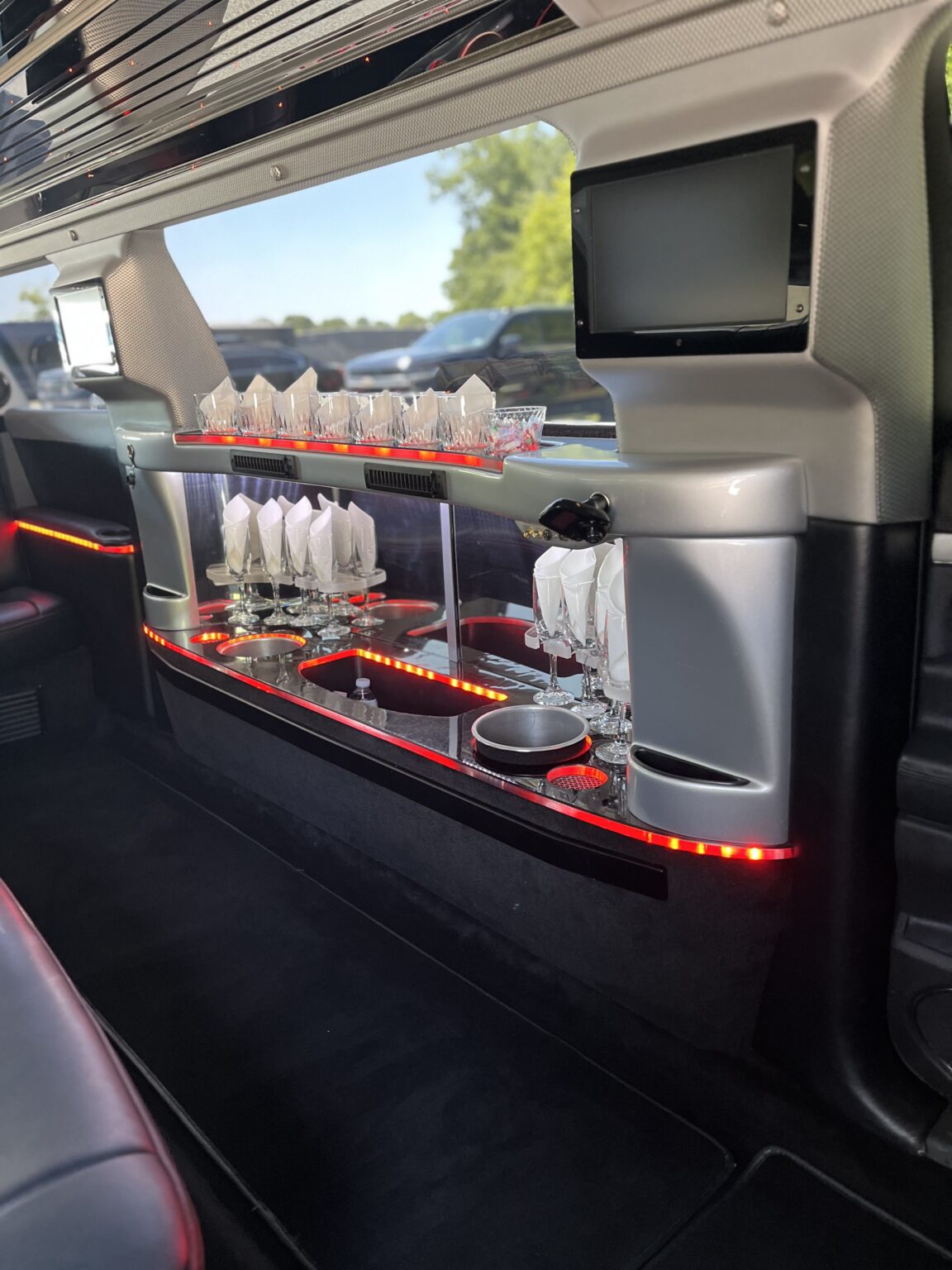 Limousines for Weddings, Proms, Special Nights Out, Bachelorette ...